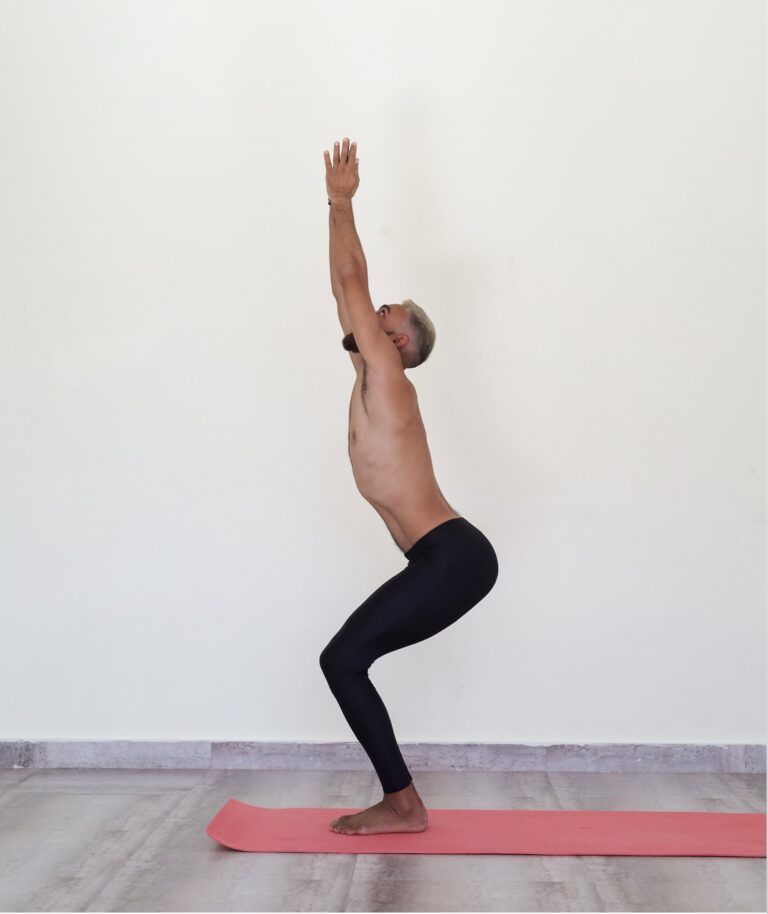 Chair Pose (Utkatasana) : How to Do IT, Benefits & Precautions